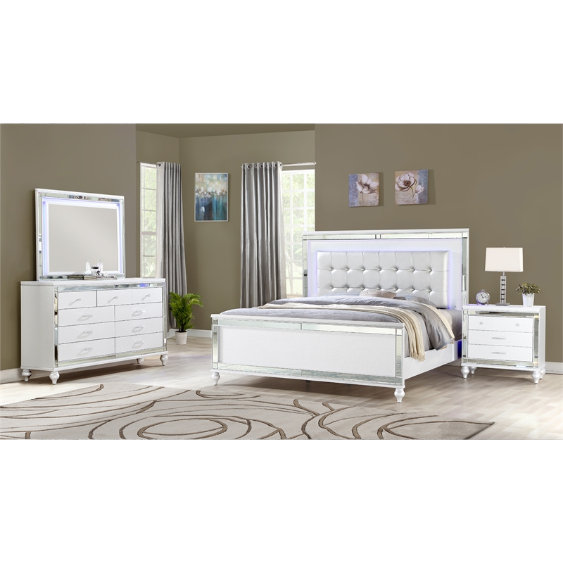Sterling Queen 4 PC LED Bedroom set made with wood in White Color ...