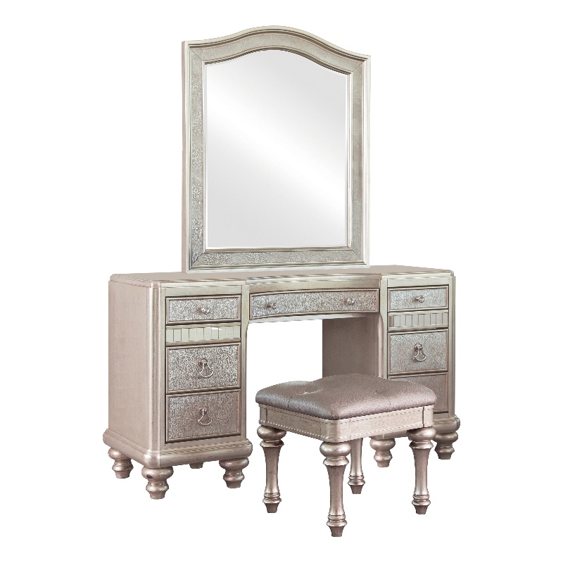 Bedroom Vanities: Makeup Vanity Tables and Desk Sets Online