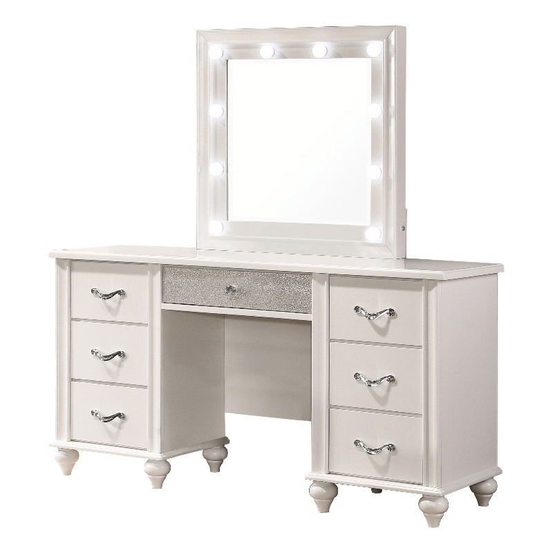 Bedroom Vanities: Makeup Vanity Tables and Desk Sets Online